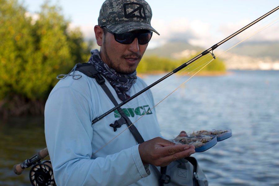 HI Tide Fishing - About Fly Fishing Oahu Hawaii Bonefish